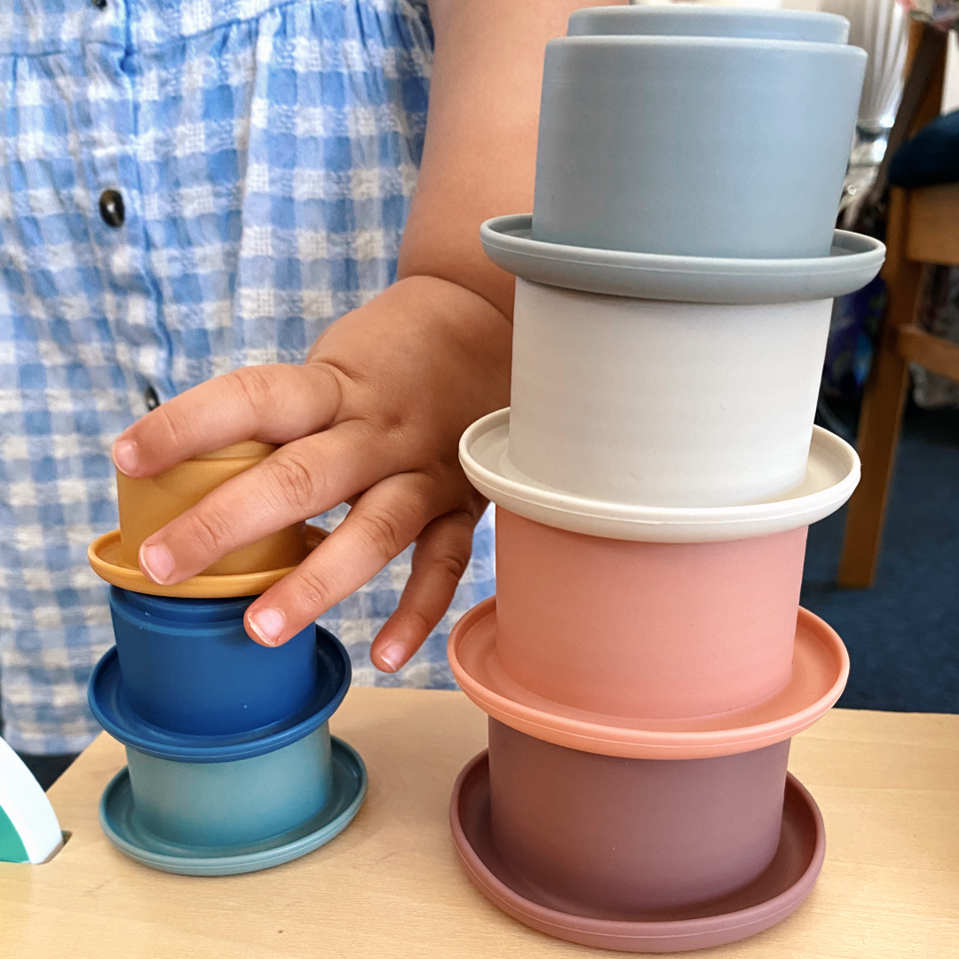 Stacking Silicone Cups – Islas Playground